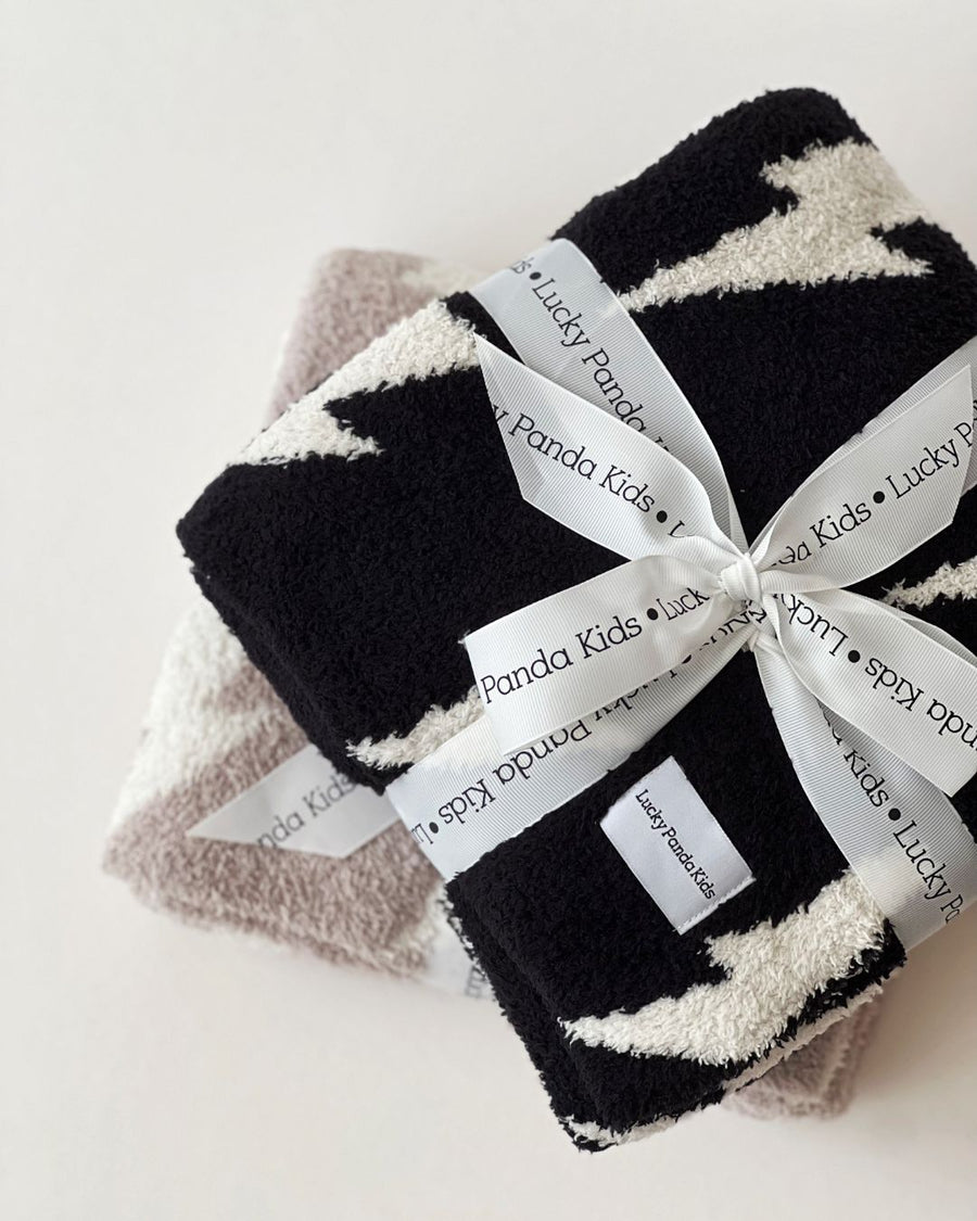 Lightning Bolt Fuzzy Blanket | Black – LUCKY PANDA KIDS